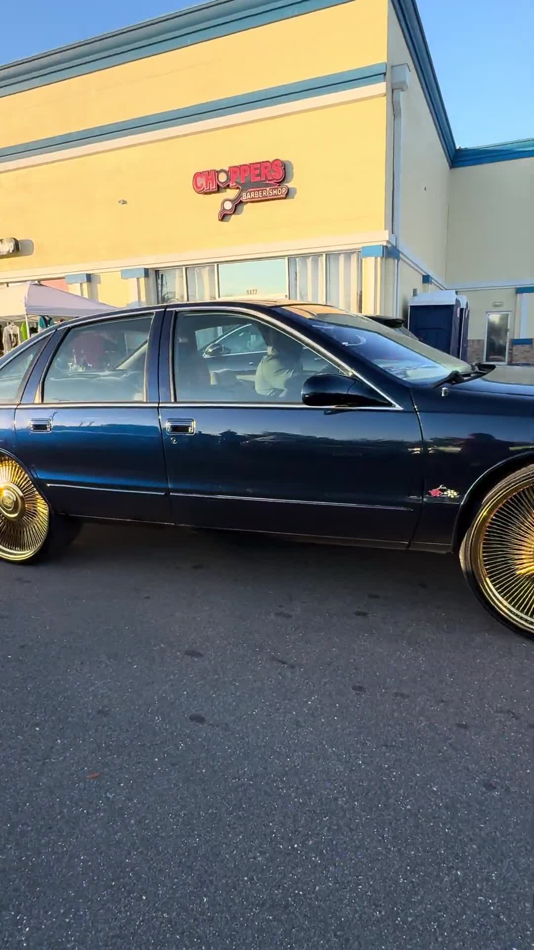 Chevy Impala SS on Gold 26's Riding