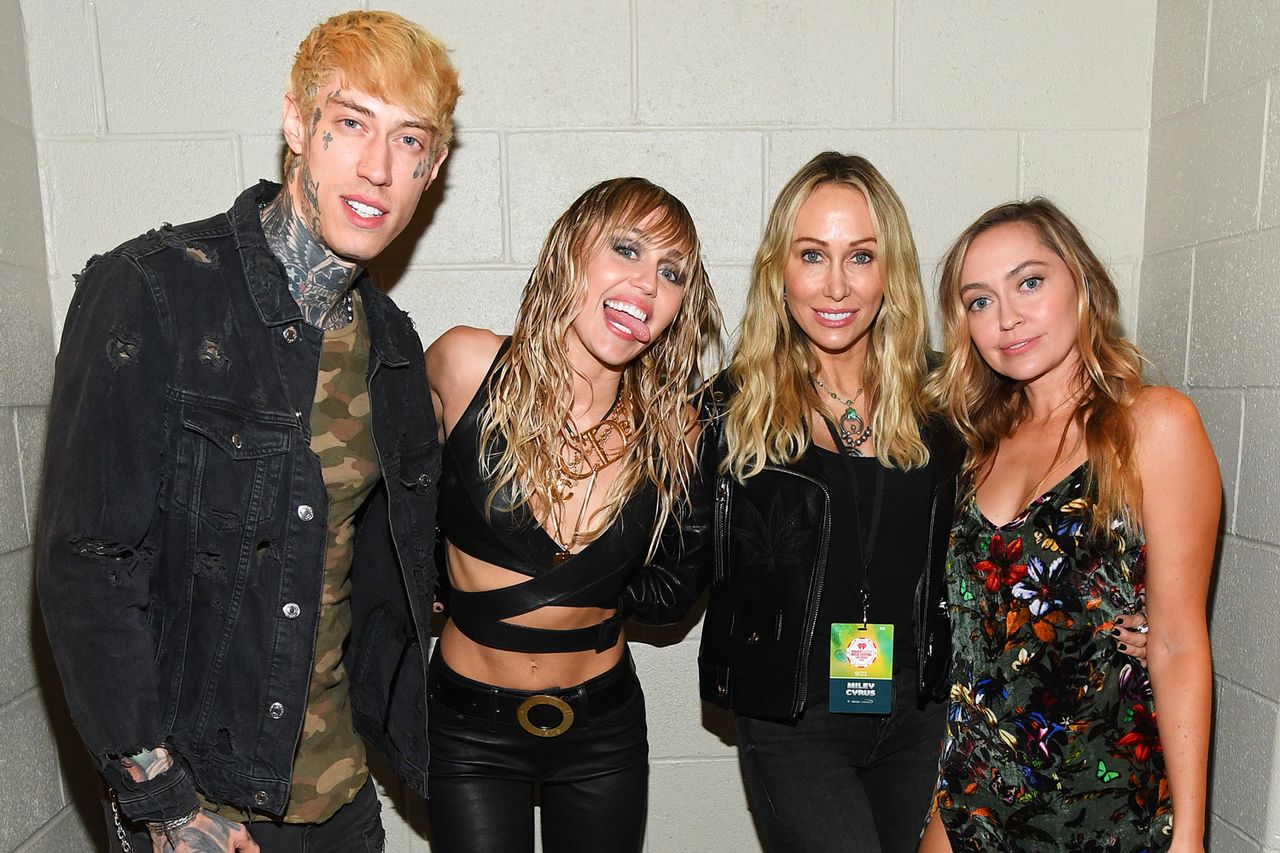 Tish Cyrus reveals Christmas plans for her and husband Dominic Purcell ...