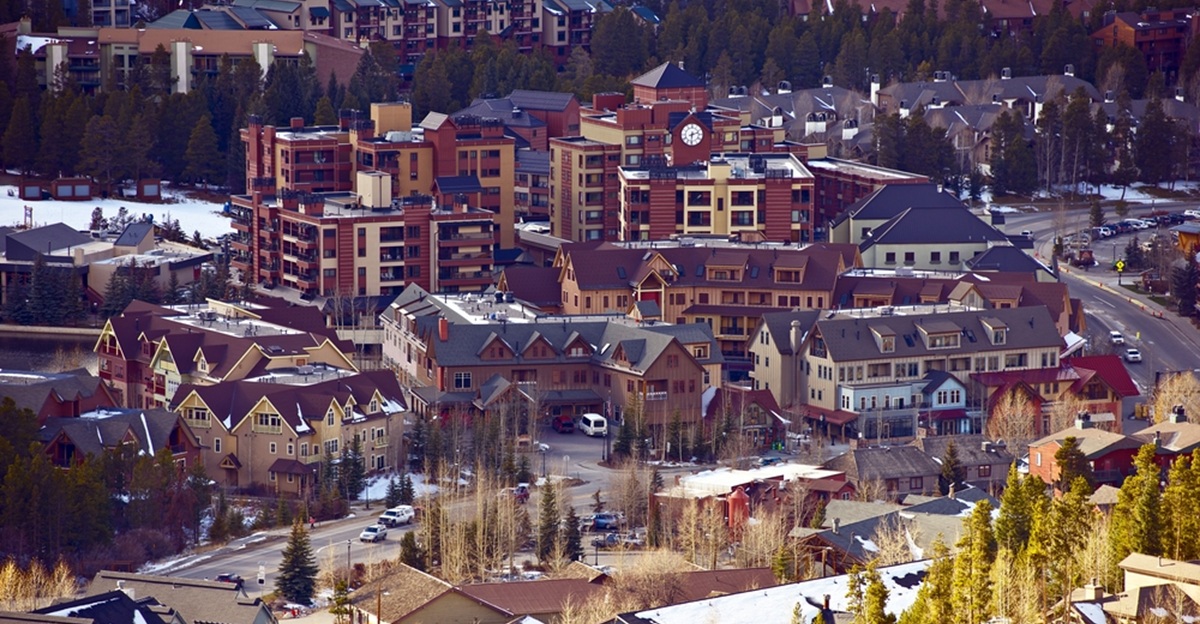 16 American towns where first time visitors feel at ease