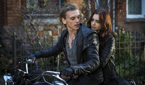 I just realized why I recognize 'Stranger Things' actor Jamie Campbell ...