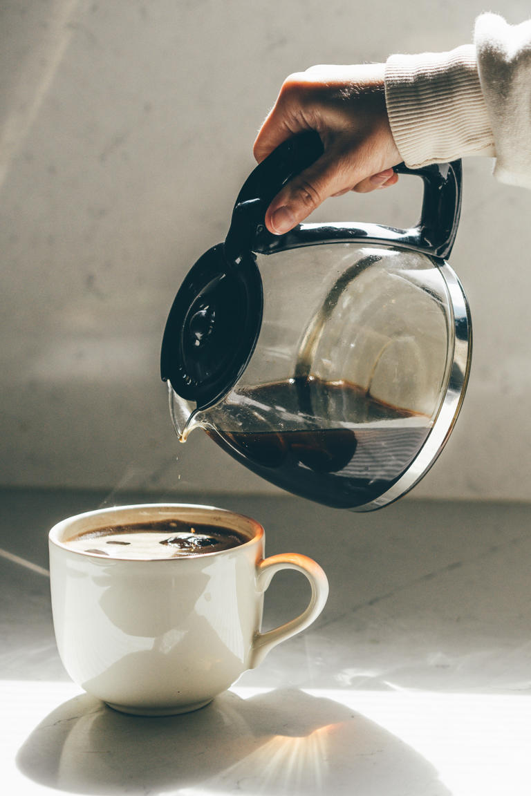 People are sharing the tiny and big 'old person' habits they live by ...