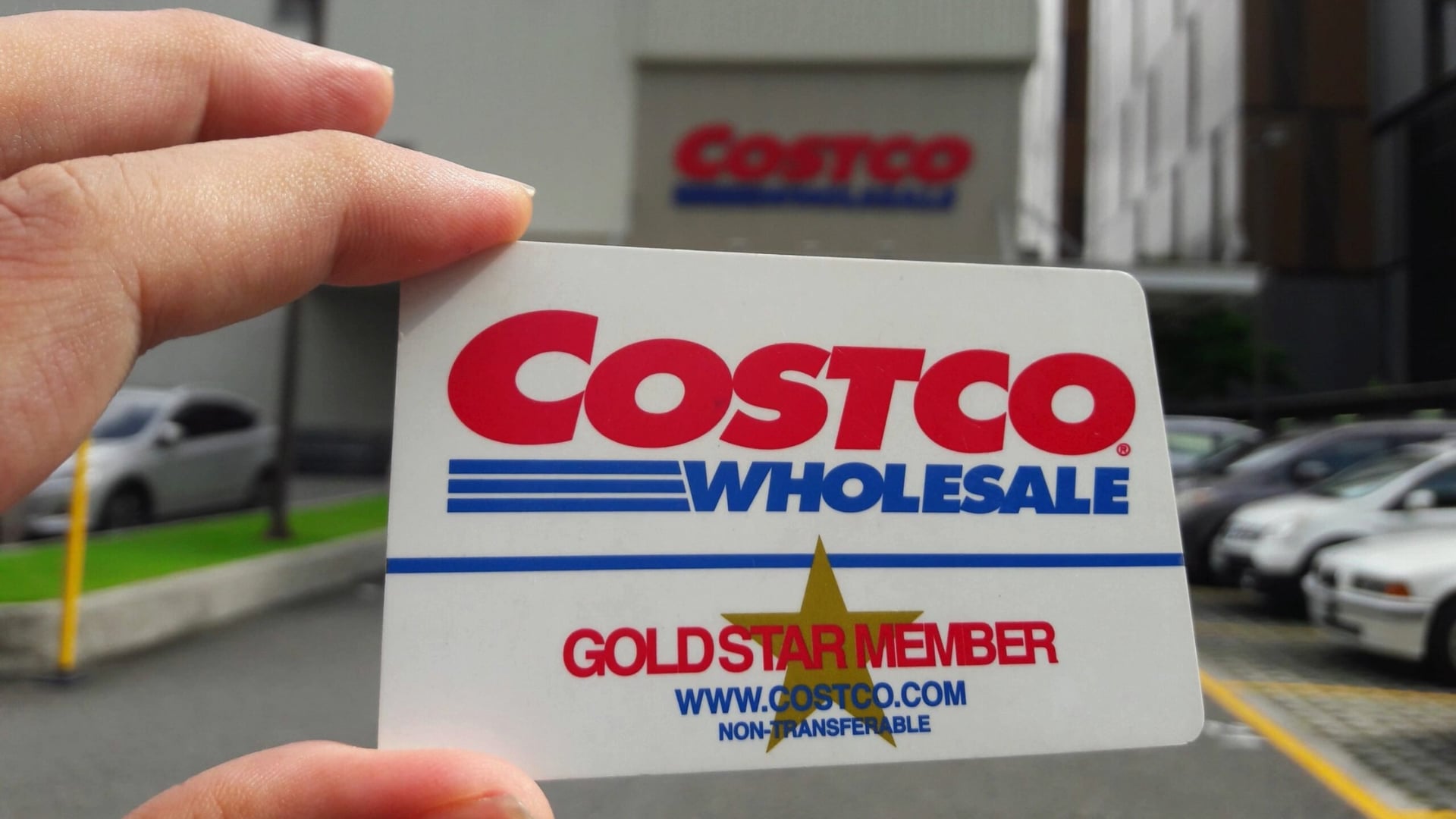 Stop overpaying for groceries and start using these Costco saving tactics