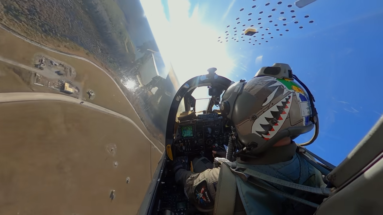 Watch the flying tank fire in real time and shake the ground