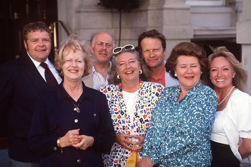 Keeping up appearances cast now - what happened to Hyacinth Bucket star ...