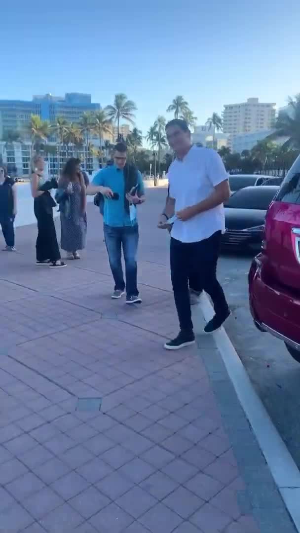 Real life reaction to GL Mercedes on 34’s