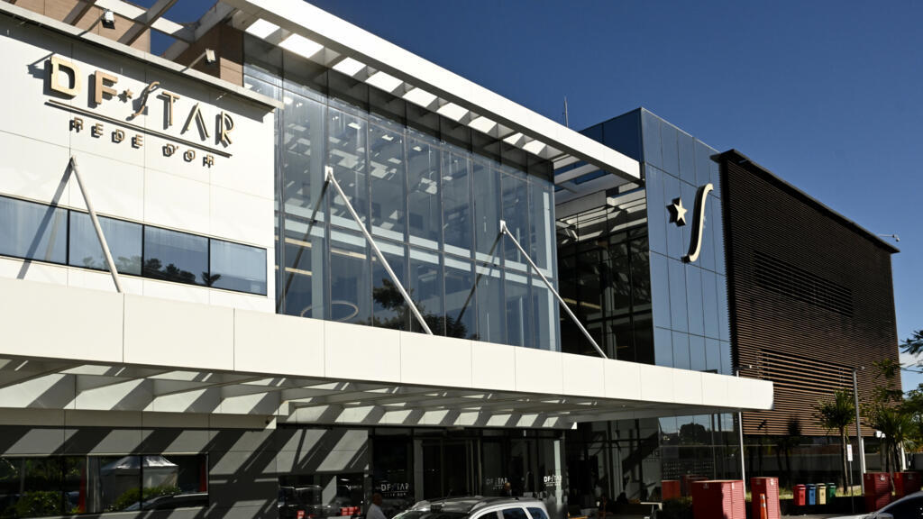 Brazil’s jailed ex-president Bolsonaro undergoes 'successful' hernia ...