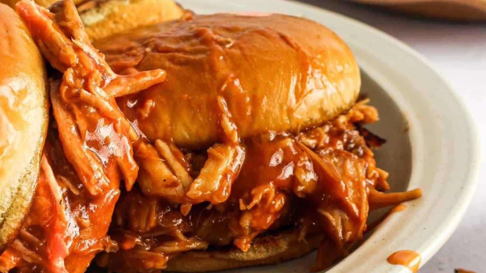 14 pulled pork recipes that are worth the extra napkins