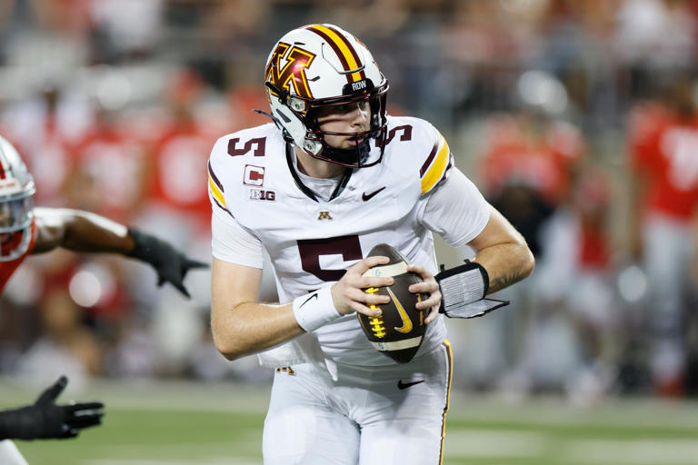 Minnesota looks to stretch bowl winning streak to 9 when it faces New ...