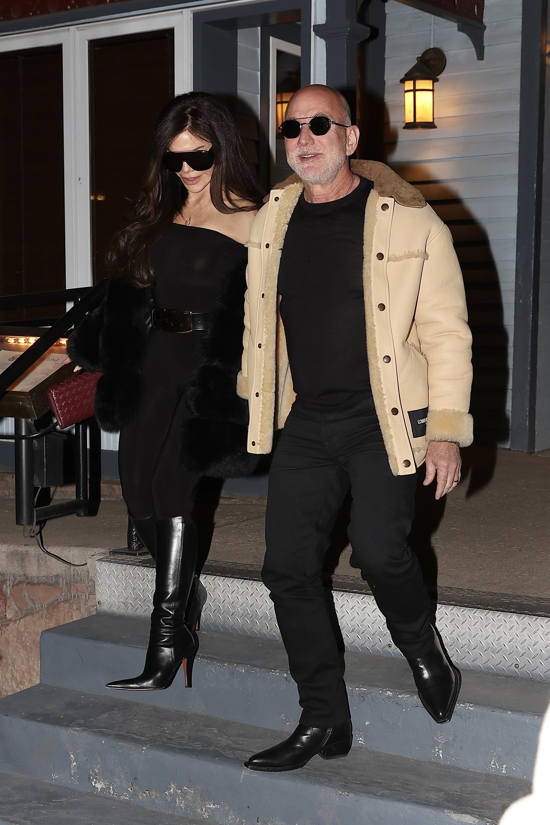 Brooks Nader kicks off Christmas with Lauren Sánchez, Jeff Bezos and ...