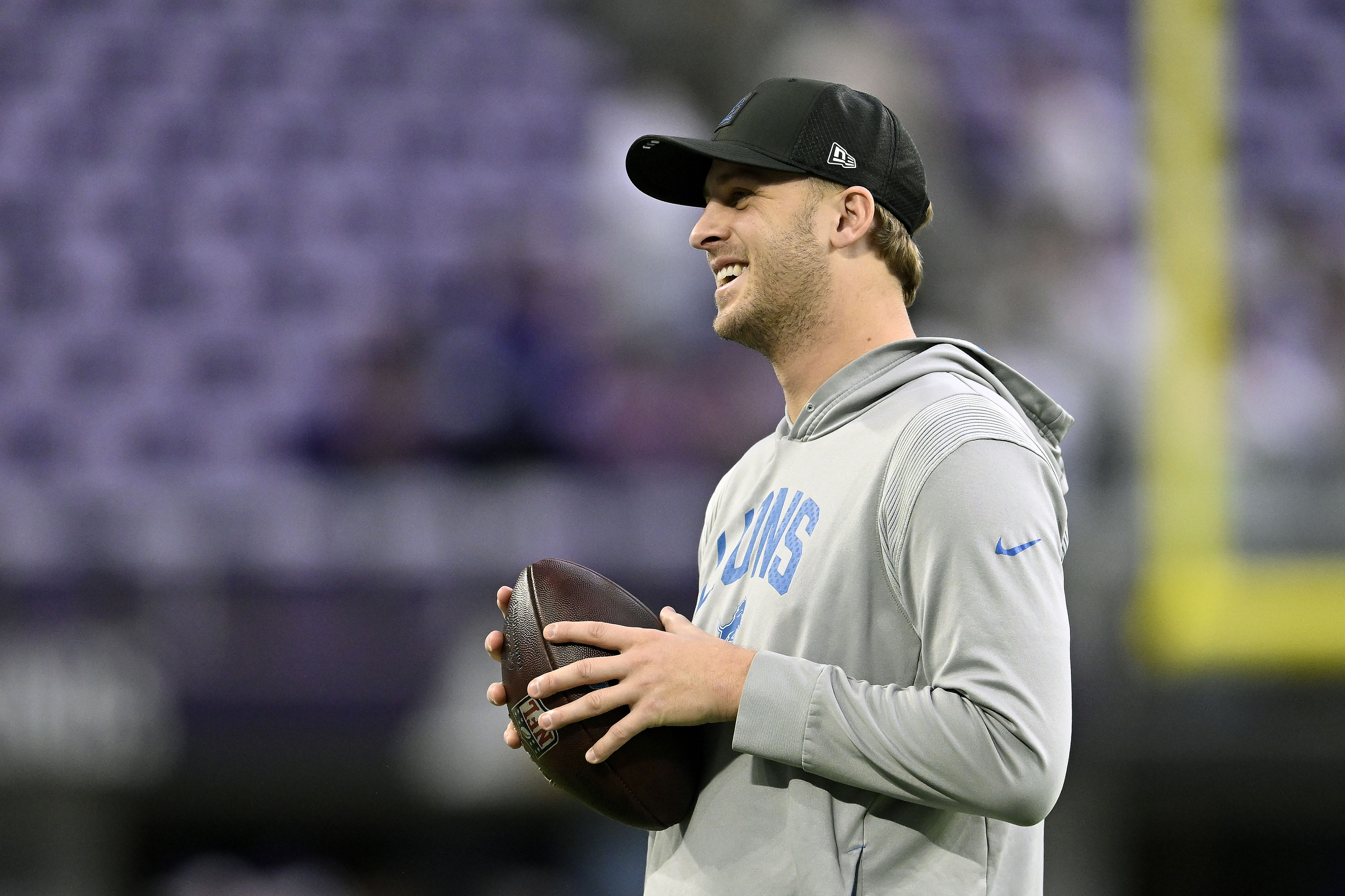 Lions vs. Vikings Christmas first half live discussion