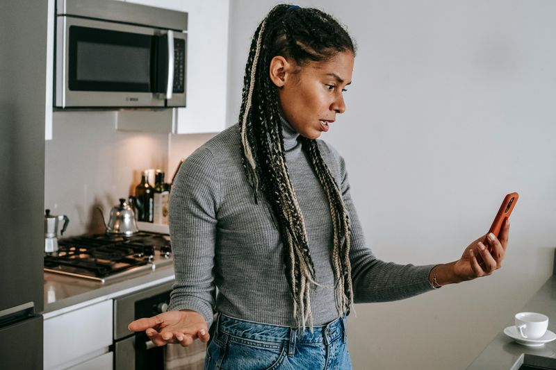 10 things you should never talk about over text (only in person)