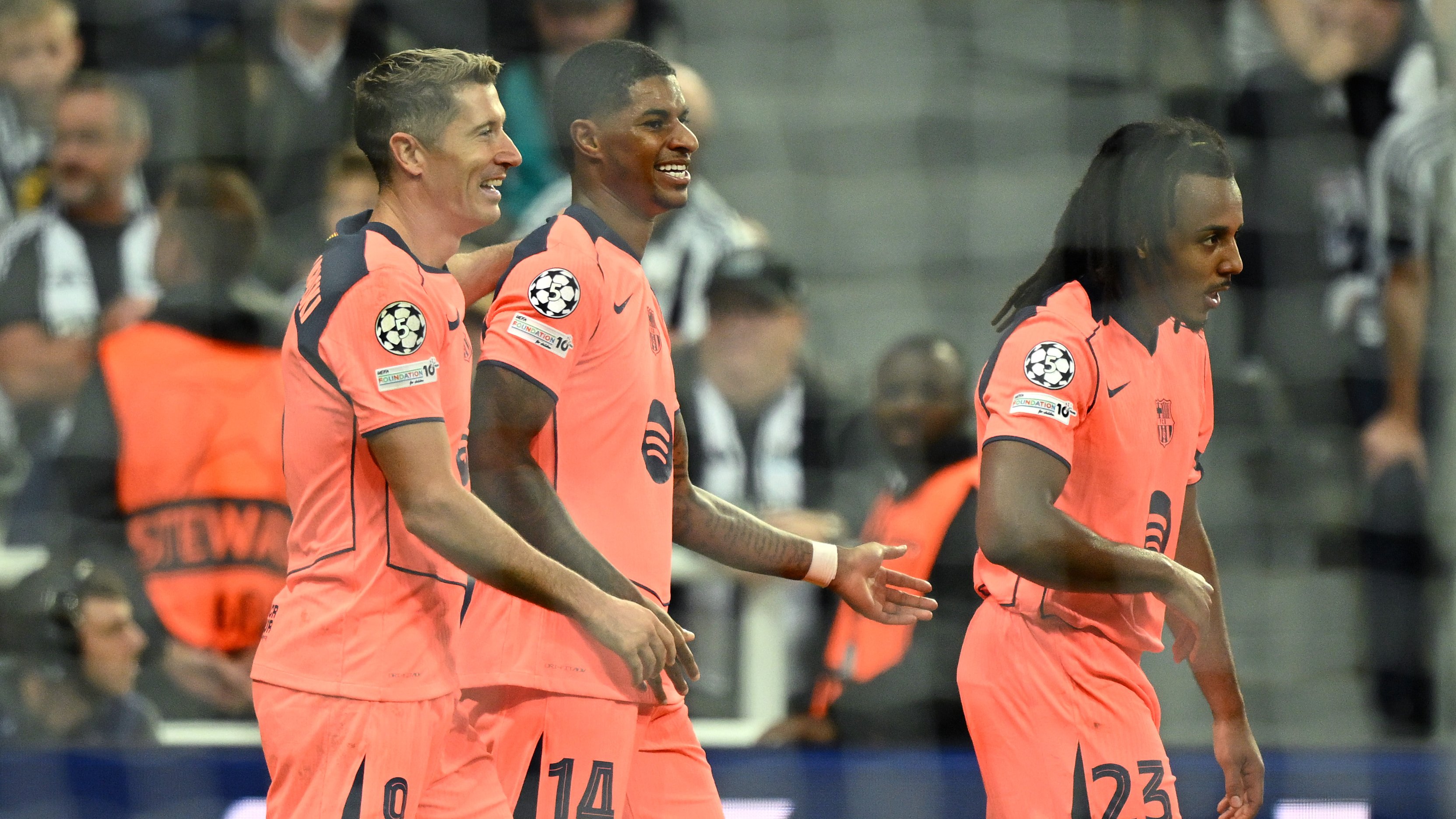 Oto priorytet trenera Barcelony! Ważne wieści dla Roberta Lewandowskiego