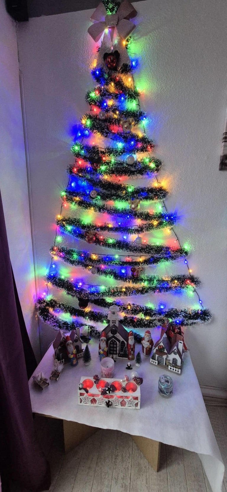 Von klassisch bis bunt: MAZ-Leser zeigen ihre Weihnachtsbäume