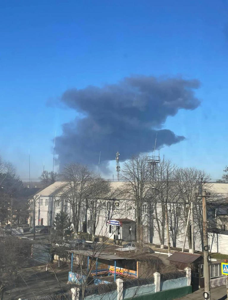 Explosions hit Novoshakhtinsk oil refinery in Russia