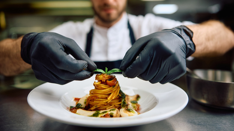 The sneaky reason why pasta always tastes better at restaurants (and ...