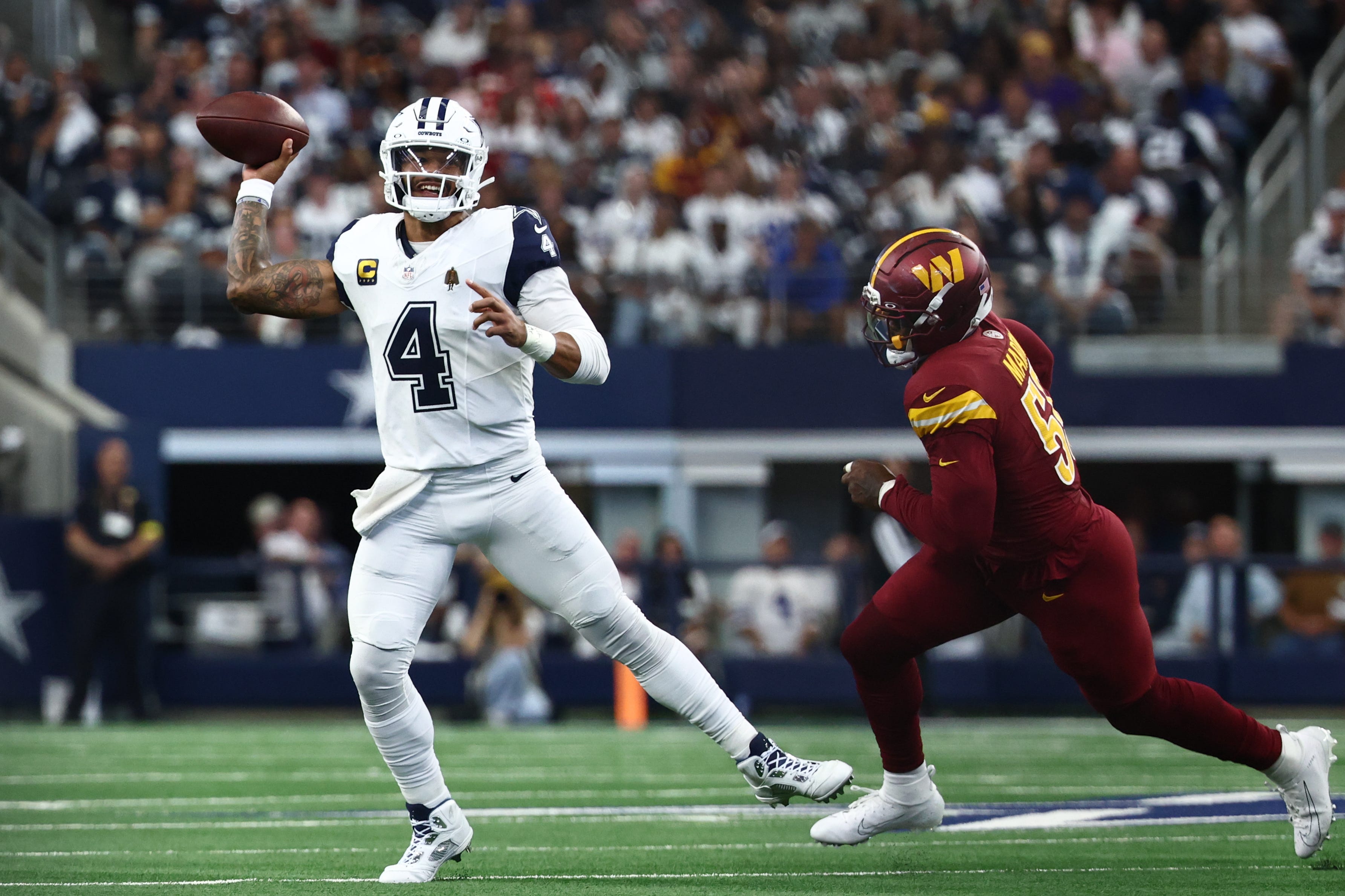 Commanders vs Cowboys predictions, picks, odds for NFL Christmas game