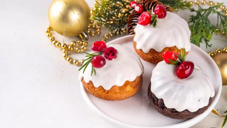 10 desserts and cakes to try at Christmas carnivals