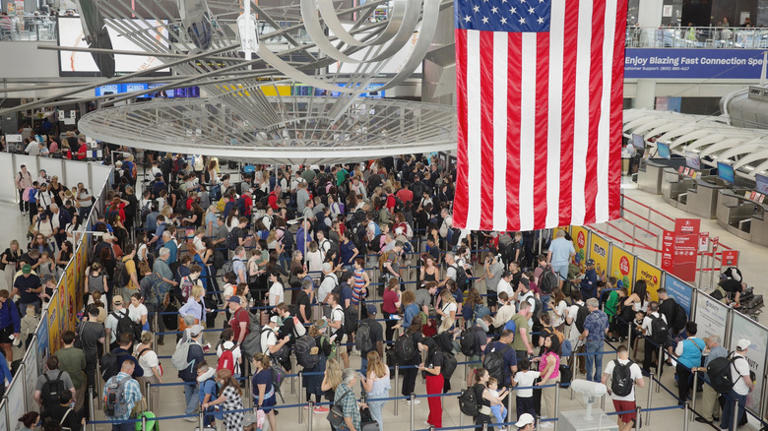 The 5 best restaurants to eat at New York's JFK Airport, according to ...