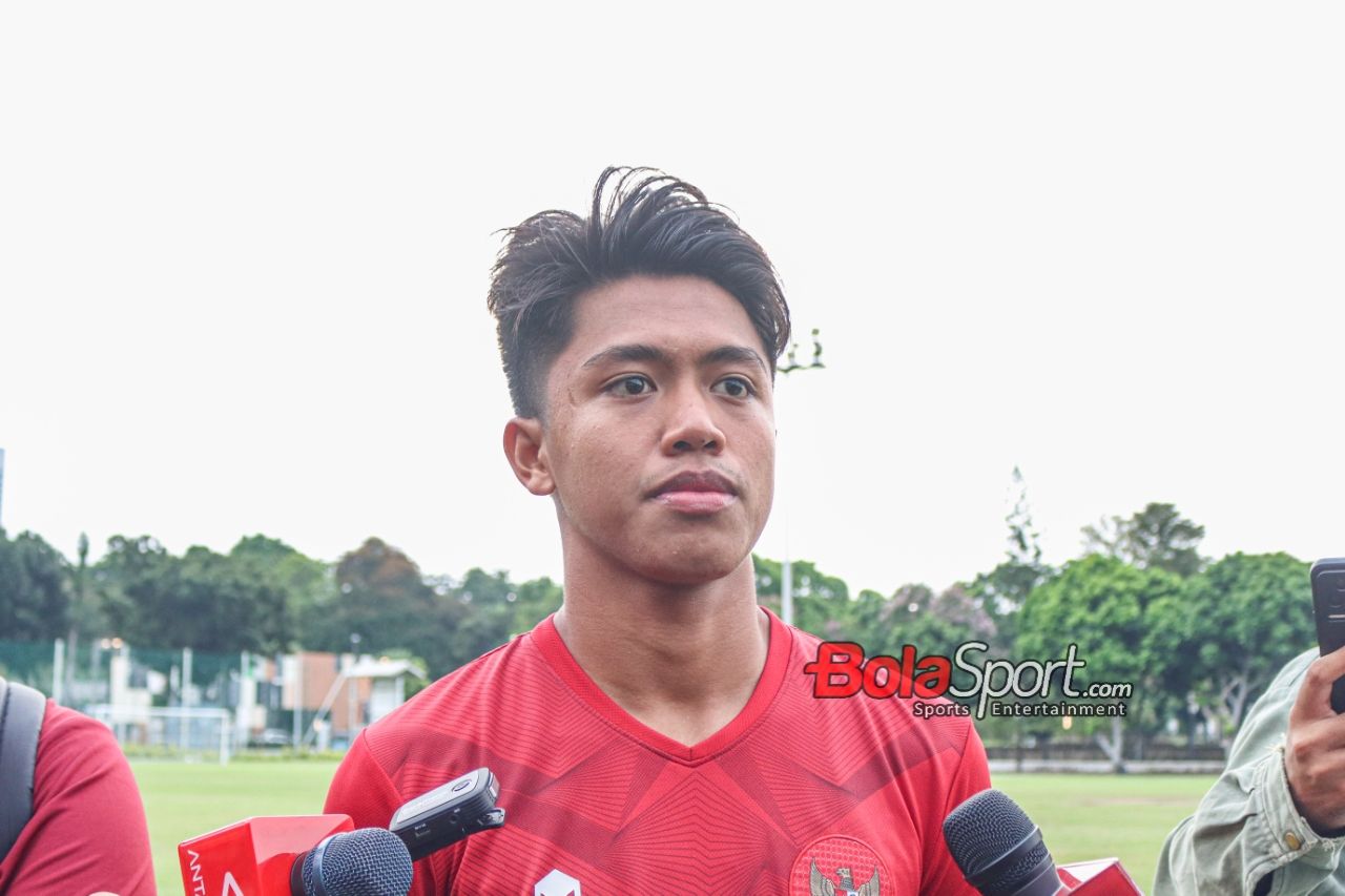 Figo Dennis akhirnya buka suara usai dapat kartu merah di laga Persija ...