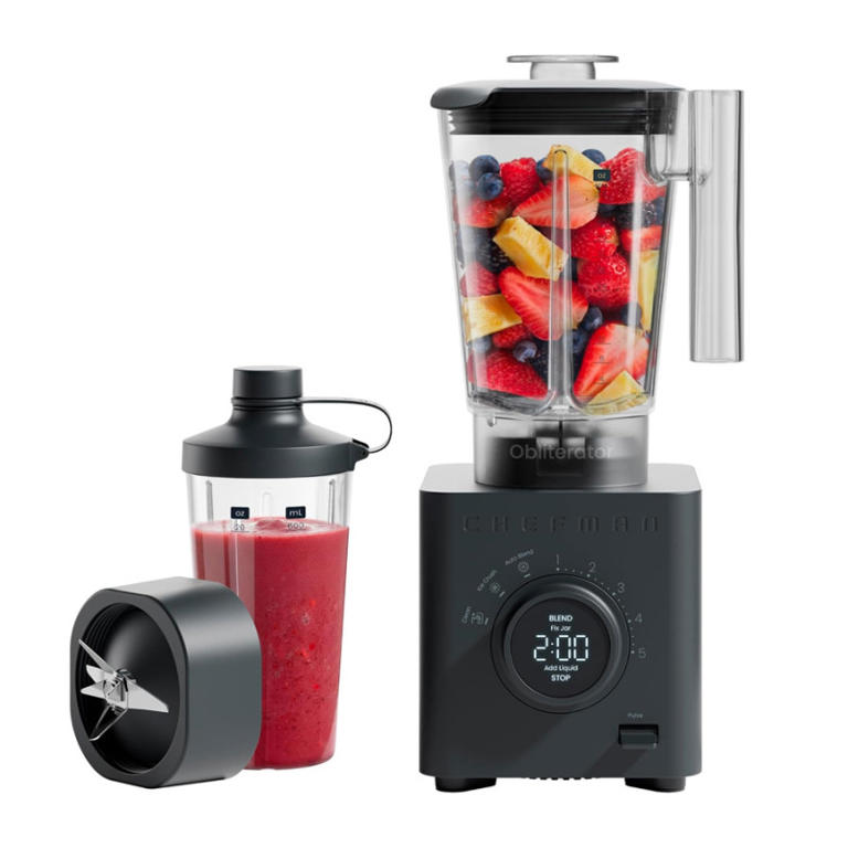 Amazon is selling a powerful $160 blender for only $90