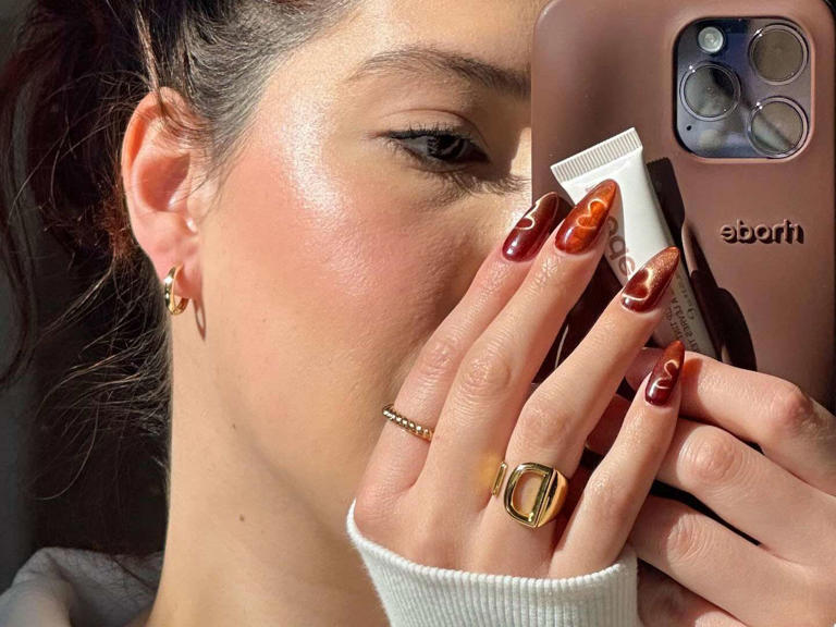 Here's how to stop your nails from peeling—and the real reason it's ...