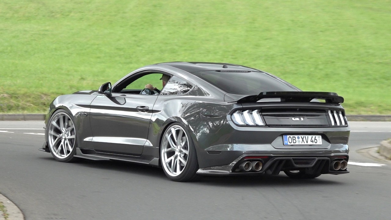 Ford Mustang GT accelerating with a deep V8 sound