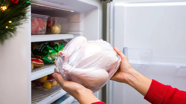 How to defrost turkey without rushing, without scares and with the ...