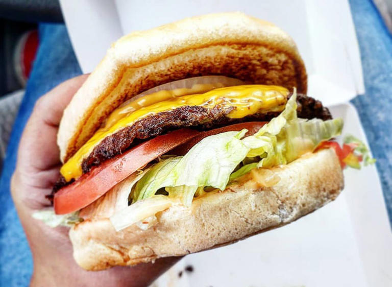 5 fast-food chains fans say have the best smash burgers