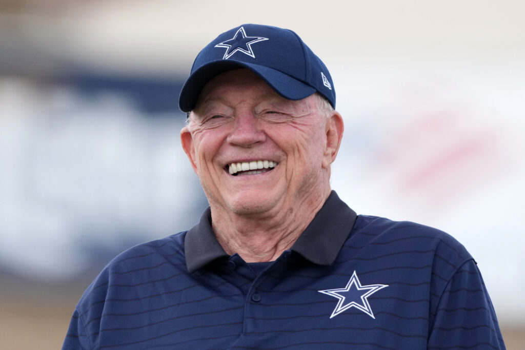 Jerry Jones’ hilarious Christmas gift surprise has Cowboys players ...