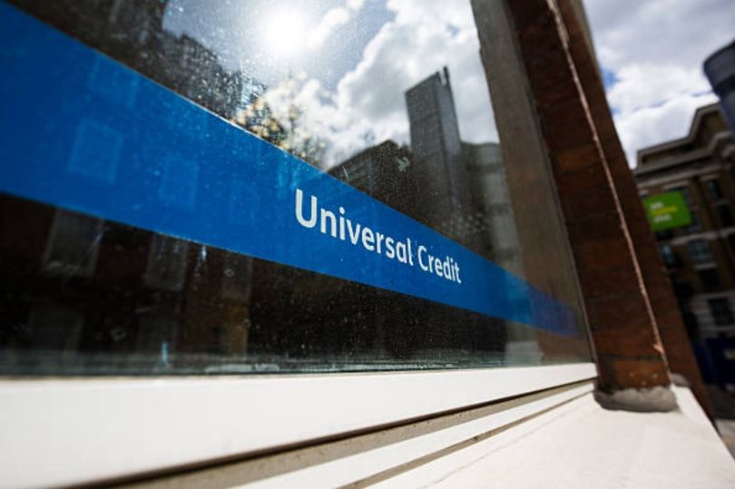 People to get £2,770 a month in Universal Credit after DWP rule change
