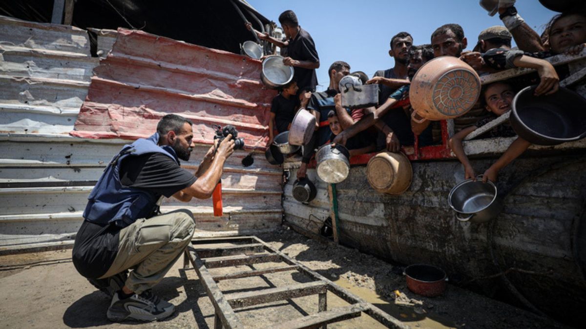 Looking back on 2025: Rumors that took us down research rabbit holes