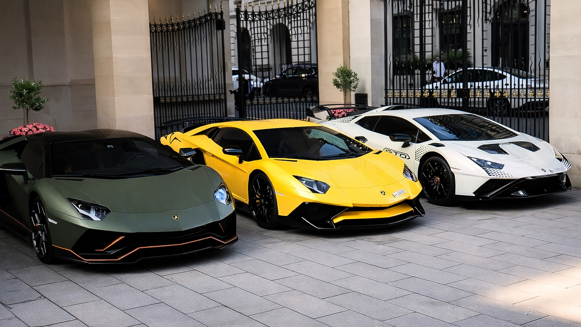 Stunning Lamborghini lineup seen in Central London