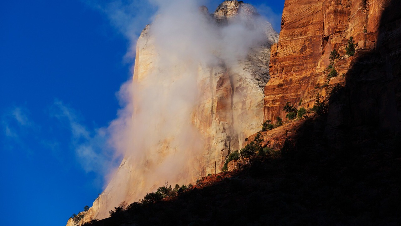 A giant hot-rock anomaly is slowly drifting toward New York City