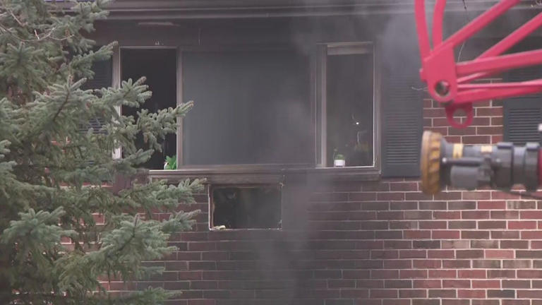 Milwaukee apartment building fire; 60th and Cold Spring