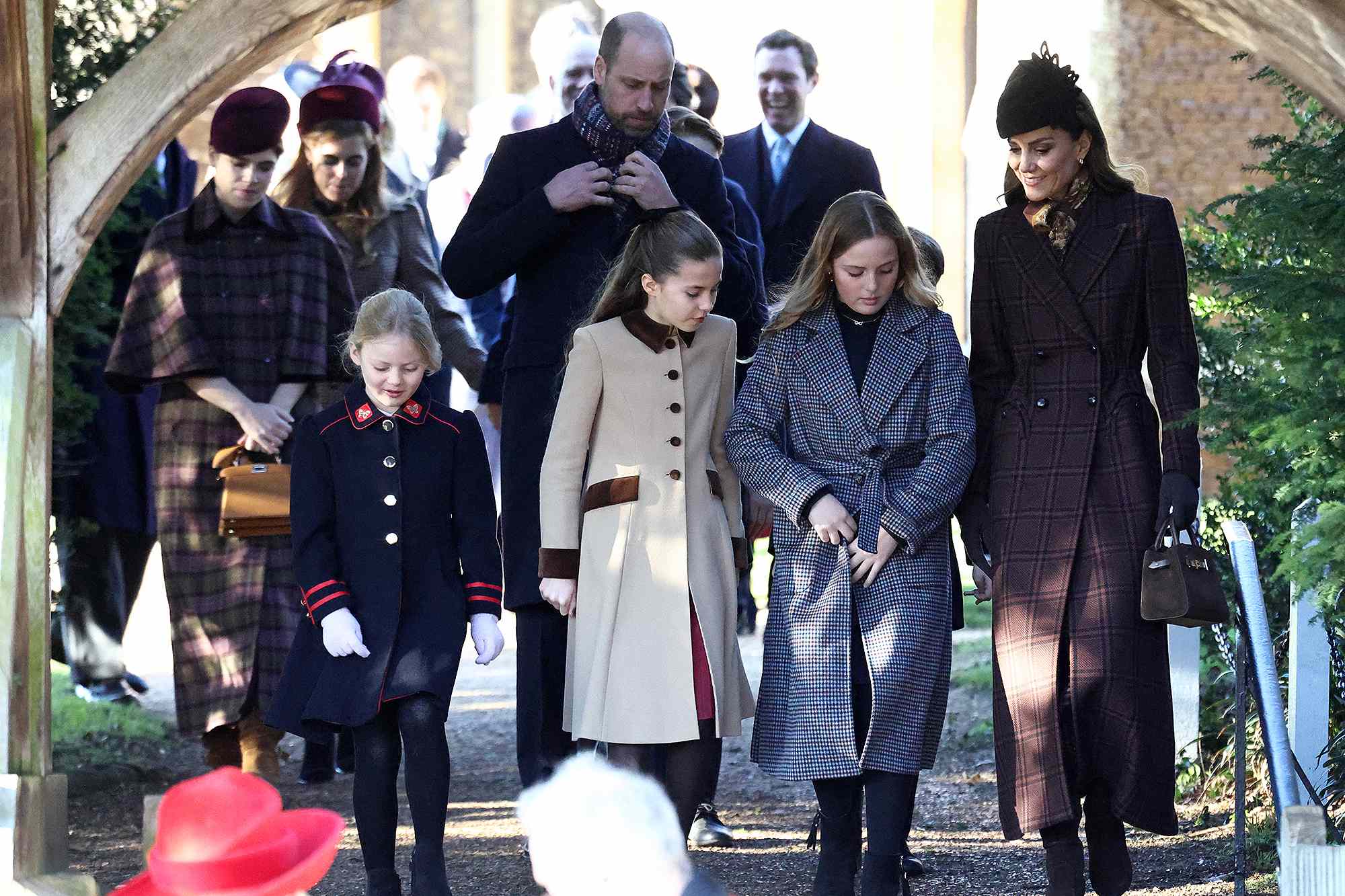 Princess Charlotte leads the girl cousin crew on Royal Family Christmas ...