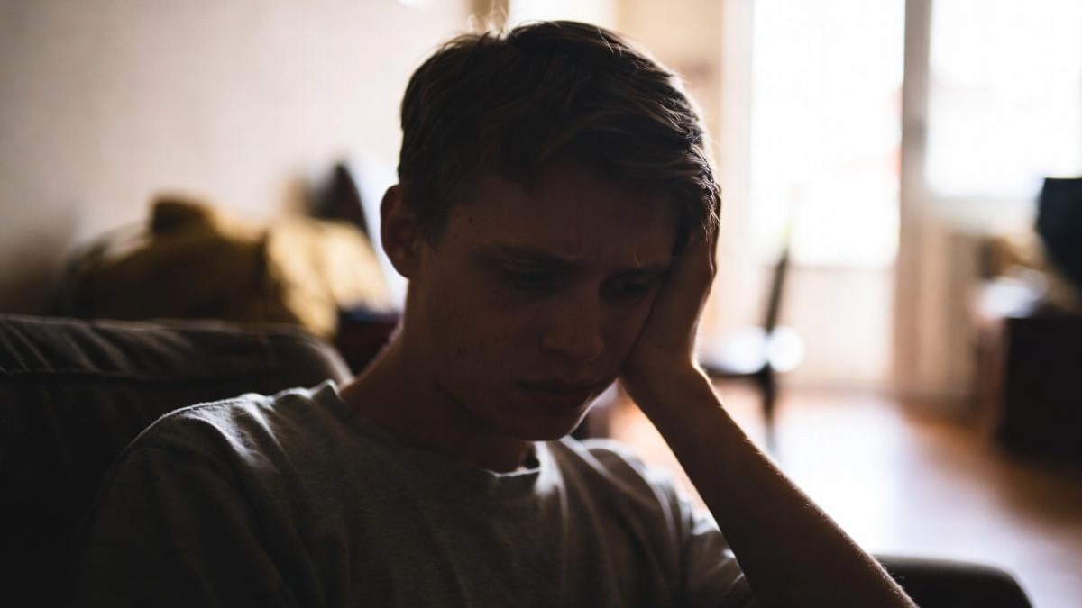 6 subtle habits that could be making it hard to keep friends