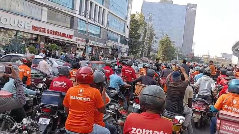 Flash strike by platform, gig workers receives lukewarm response; mega strike on New Year's eve