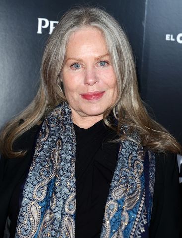 Beverly D'Angelo admits scandalous "Christmas Vacation" hand gesture ...