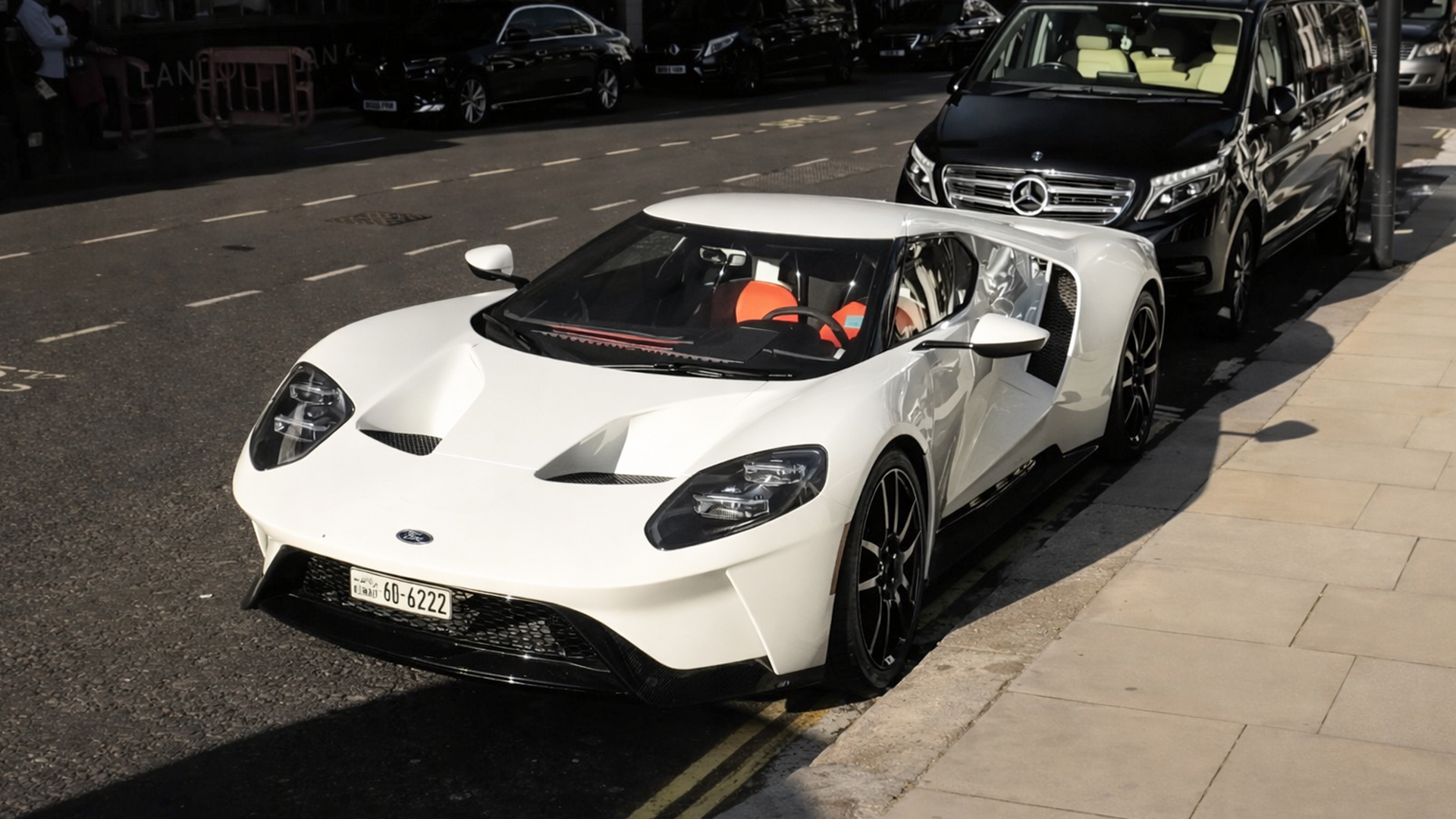 $600,000 Ford GT spotted in central London