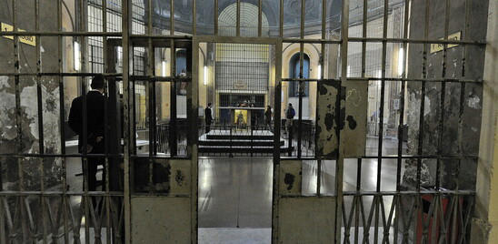 Il Natale in carcere dell'ergastolano, "fornelli da campeggio e sogni ...