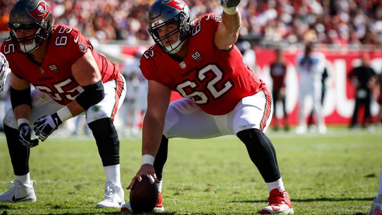 Graham Barton's flexibility has helped the Bucs hold the line