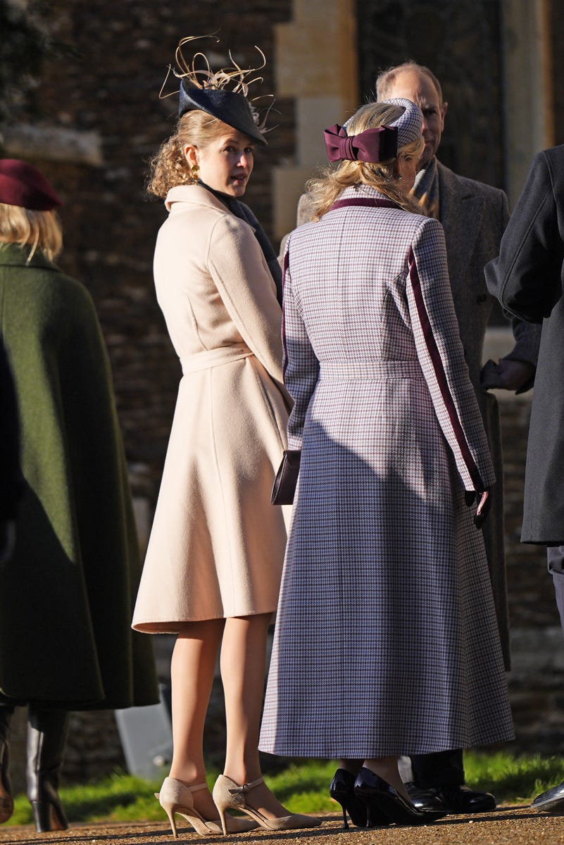 Lady Louise raids her mom Sophie, Duchess of Edinburgh’s closet for ...