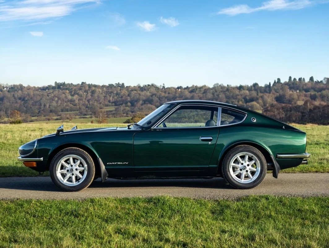Beautifully restored Datsun 240Z for sale with 5,500 miles shows why ...