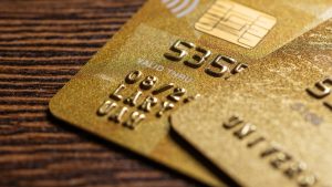 5 credit card rules you must follow to stay out of debt
