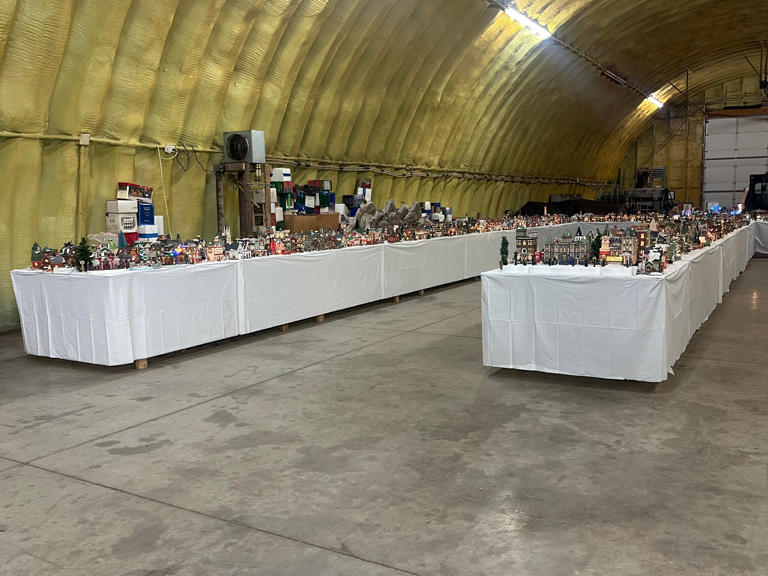 Iowa man’s 450-piece Christmas village ready to sell as one set ...