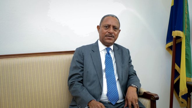 Gabon : Après avoir passé Noël au palais de justice, l'ex-ministre du ...