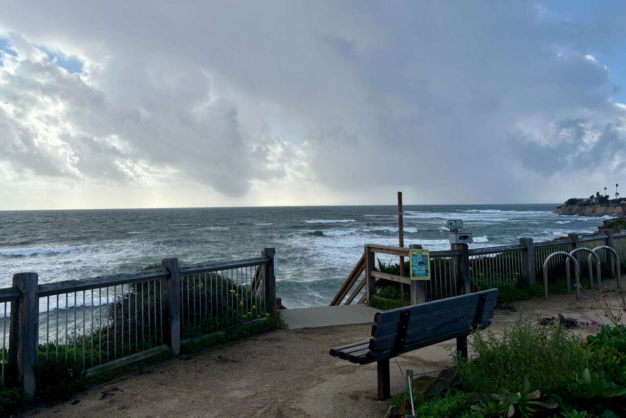 Tornado warning issued in Santa Cruz County