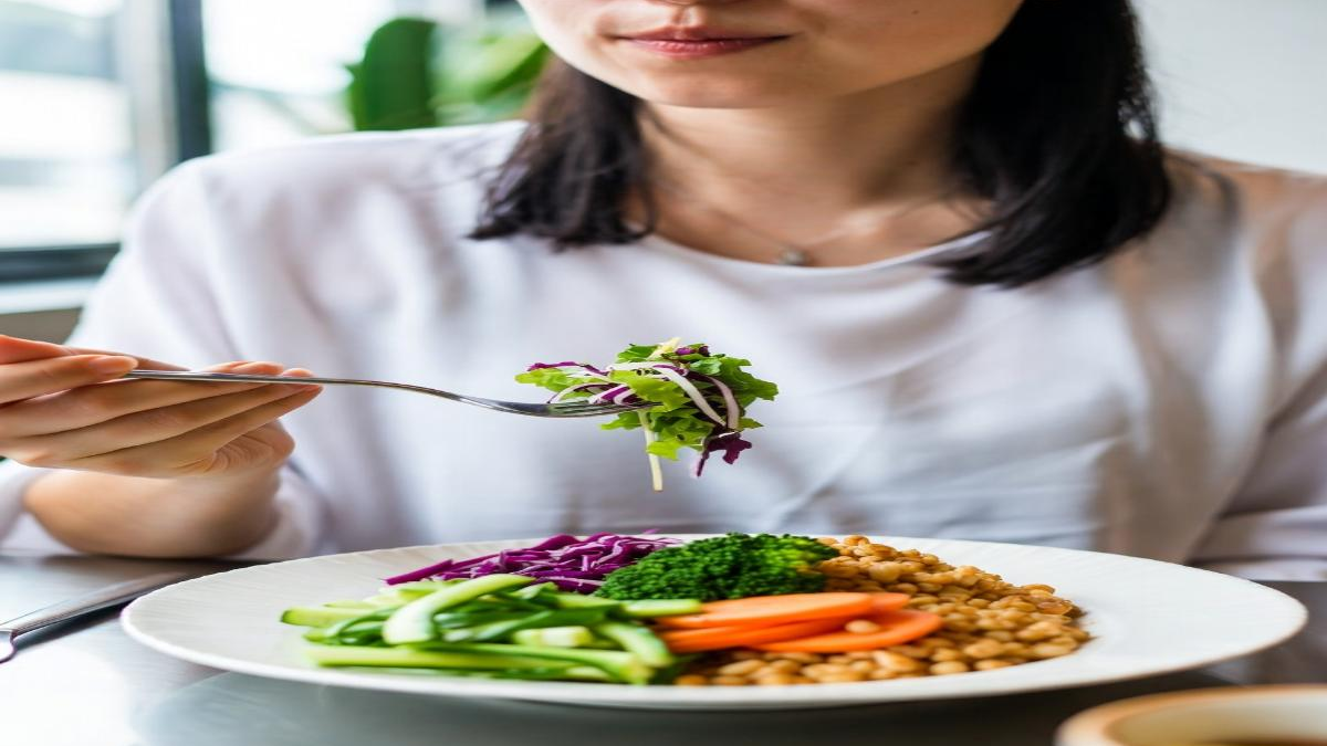 Has Healthy Eating Become a Privilege? The Hidden Cost of Eating Well ...