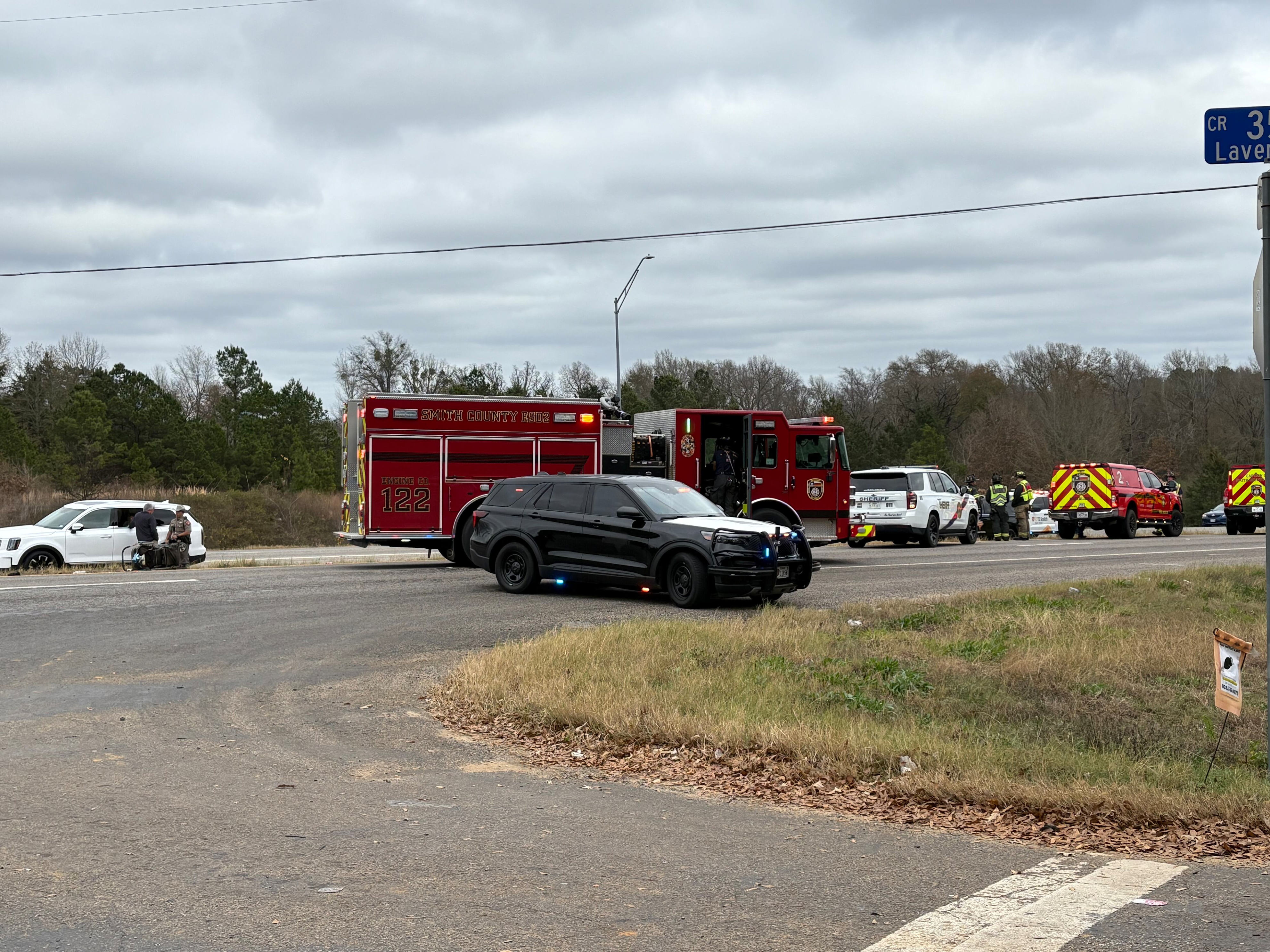 Loop 323 traffic in Smith County rerouted after vehicle-pedestrian crash