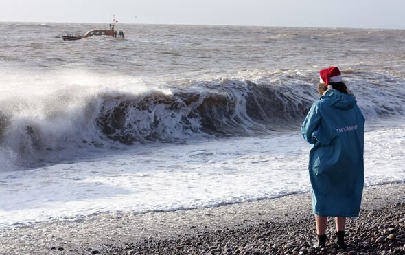 Police issue urgent Boxing Day plea after two men still missing in ...